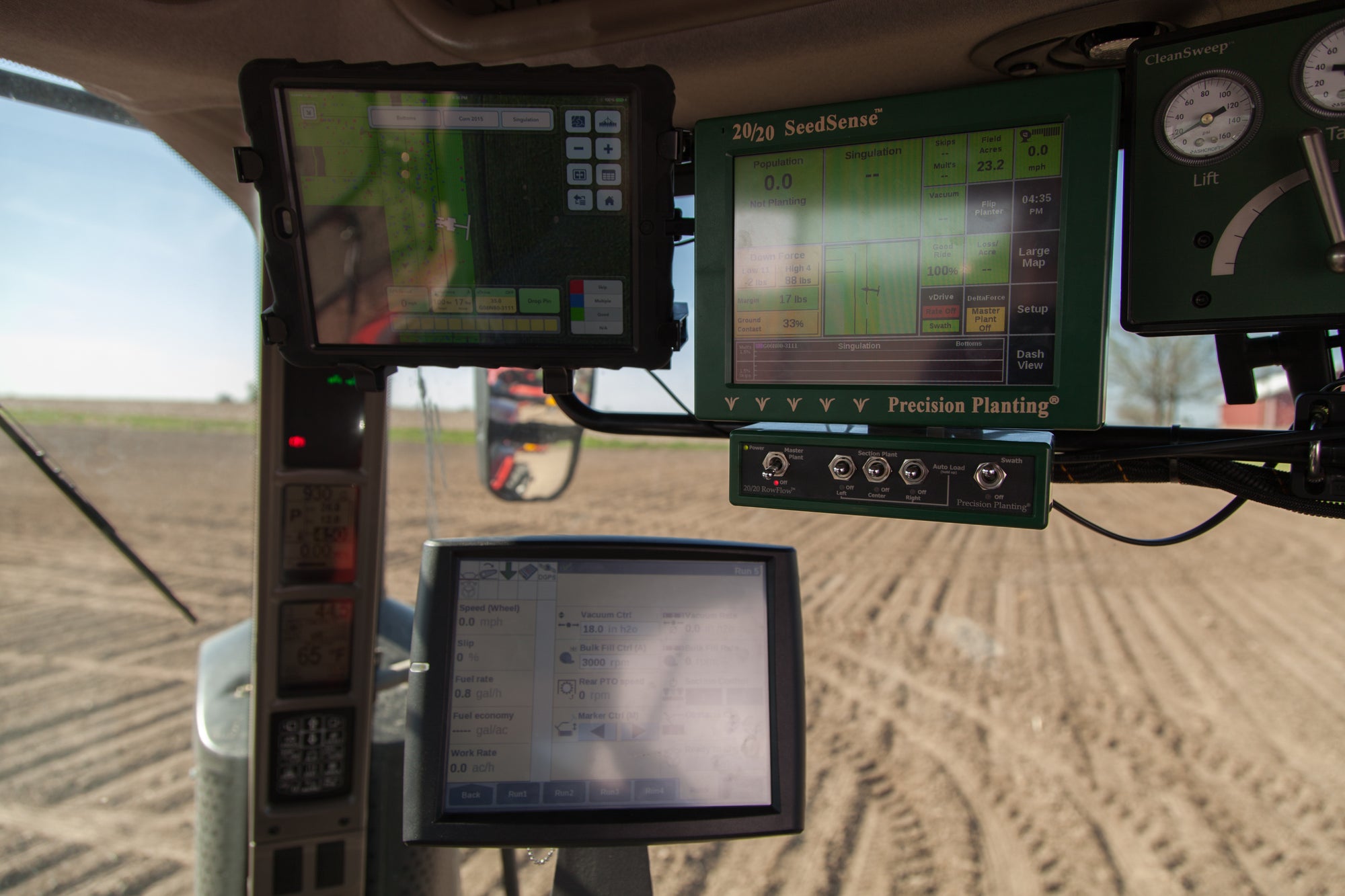 Display – Page 2 – Innovative Ag